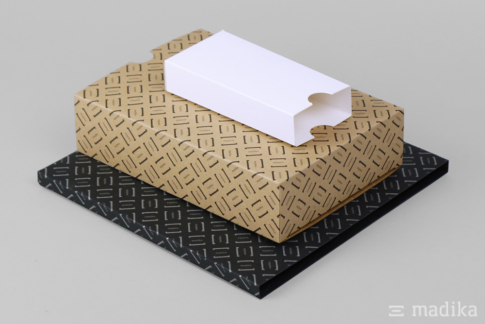 Karton-Schuber nach Maß günstig online bestellen | madika.de